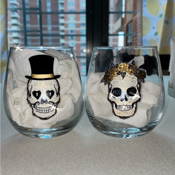 Kitchen | Skull Wine Glasses Set Of Two Tophat 4 Clear Never Used ...